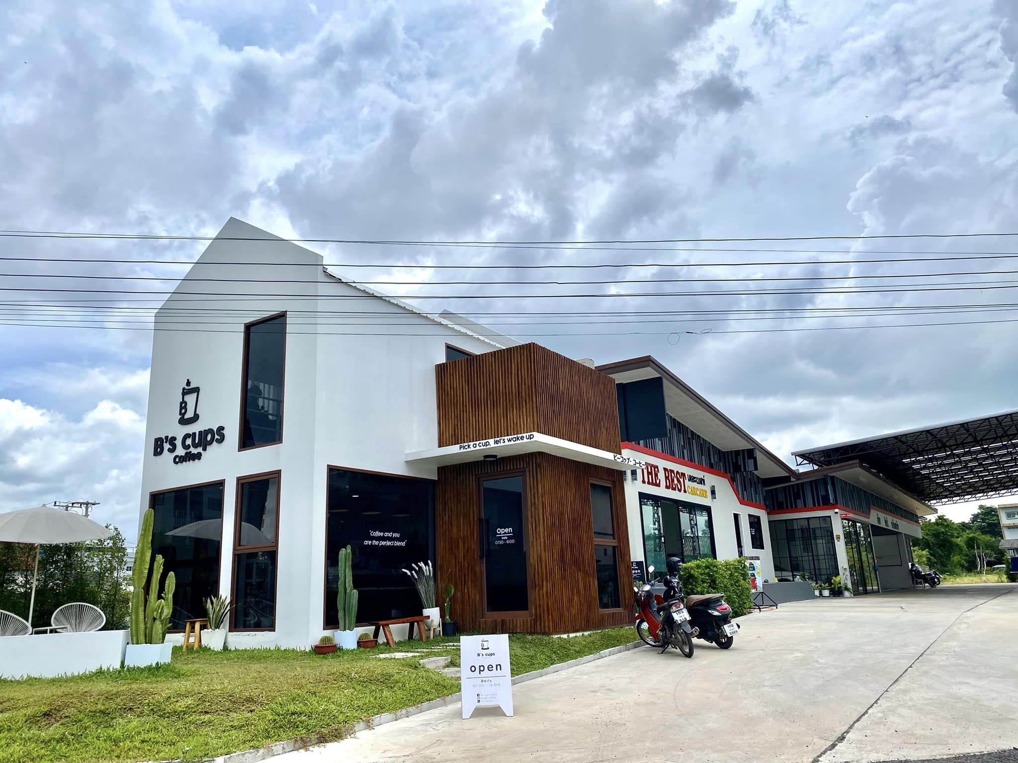 Gallery – Cafe Surin